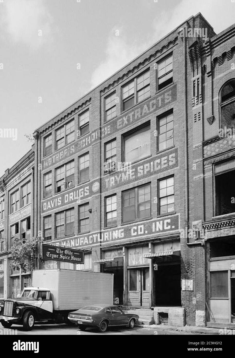 Jackson avenue Black and White Stock Photos & Images - Alamy