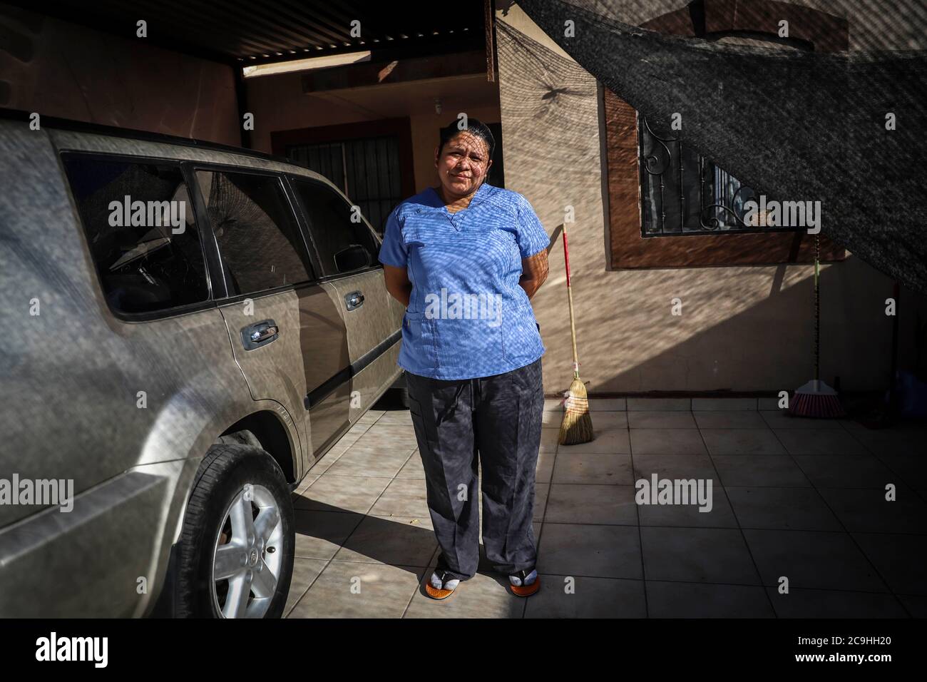 HERMOSILLO, MEXICO - JUNE : Retrato de Janeth Ramirez, enfermera ...