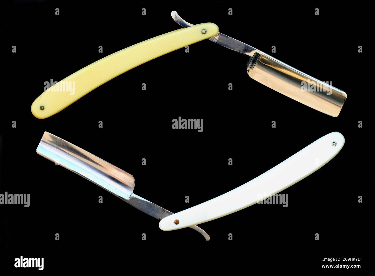 Straight razors hi-res stock photography and images - Alamy