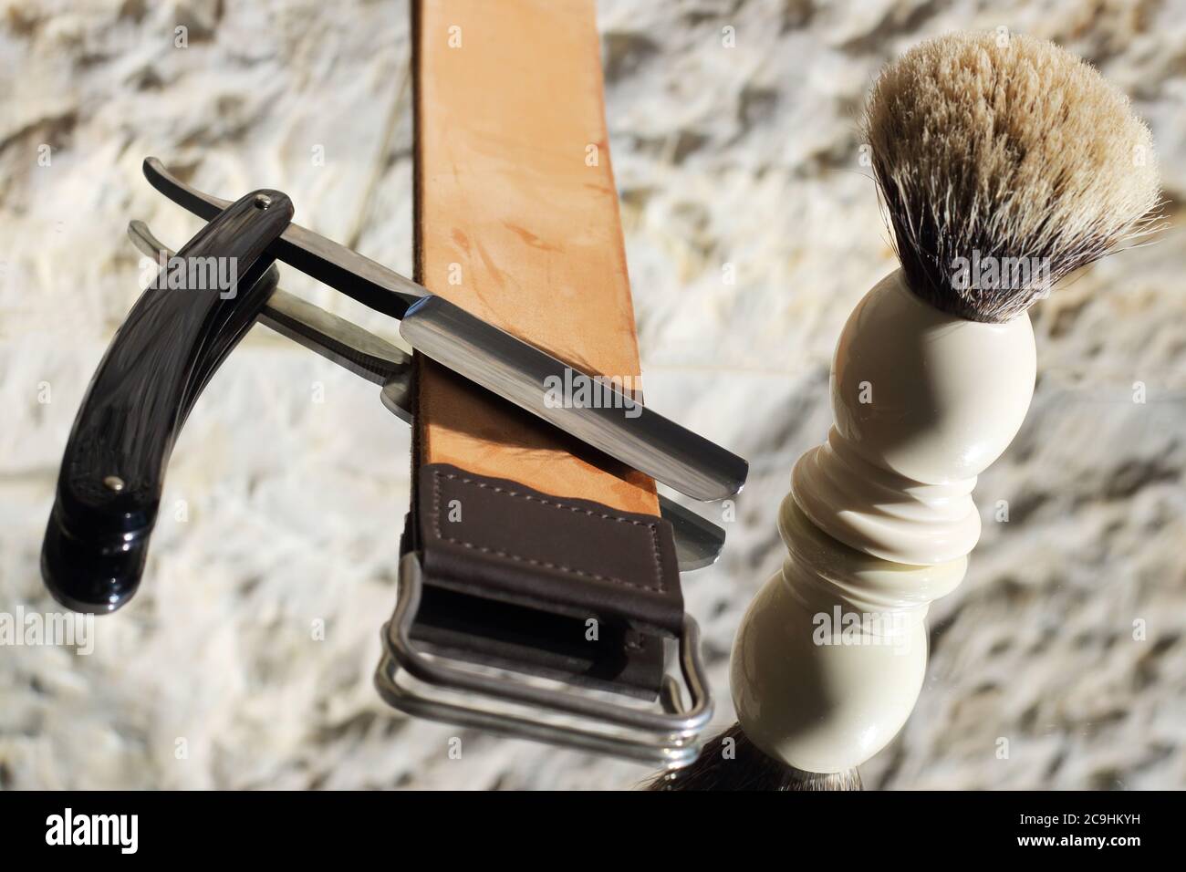 Retro shaving kit hi-res stock photography and images - Alamy