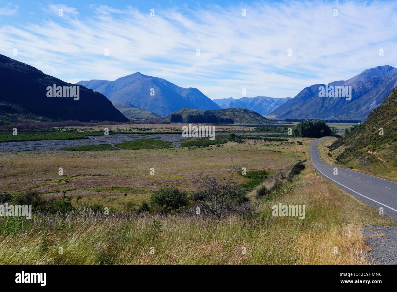 The Great Alpine Highway, a scenic byway in the South Island New ...