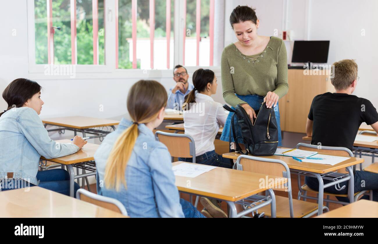 Students are learning and preparing for lecture in the class Stock ...