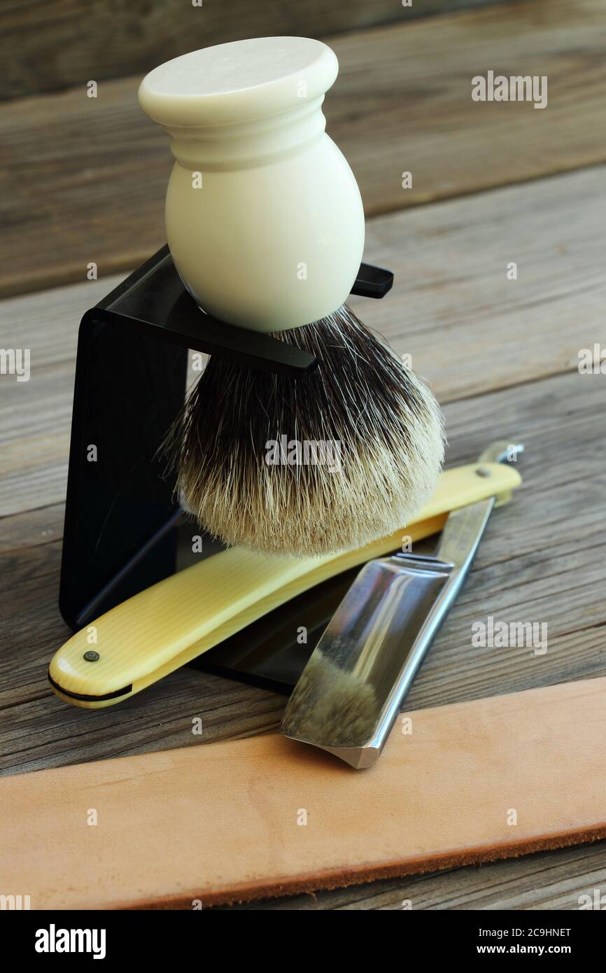 Strop shave hi-res stock photography and images - Alamy