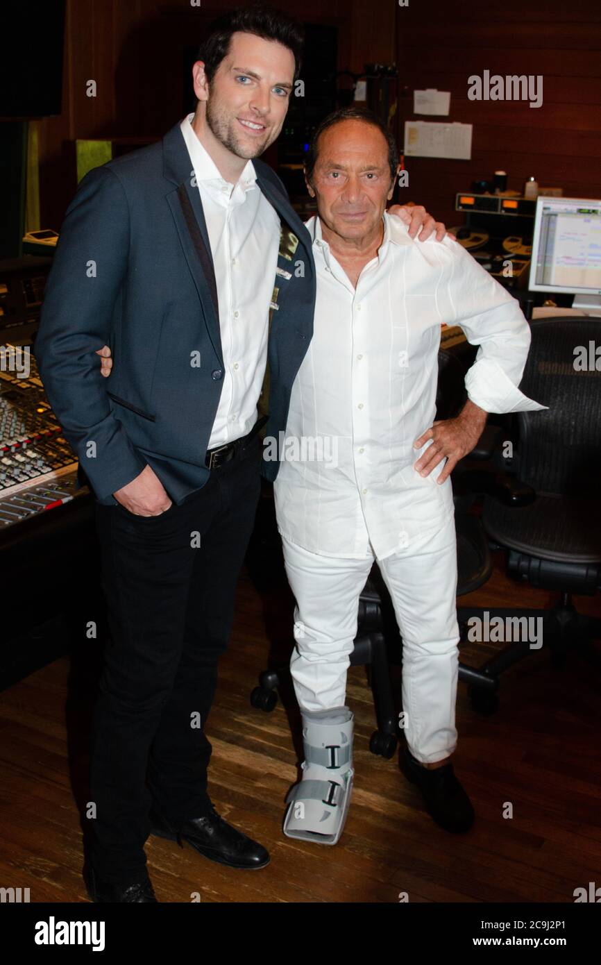 Paul anka 007 jpg hi-res stock photography and images - Alamy