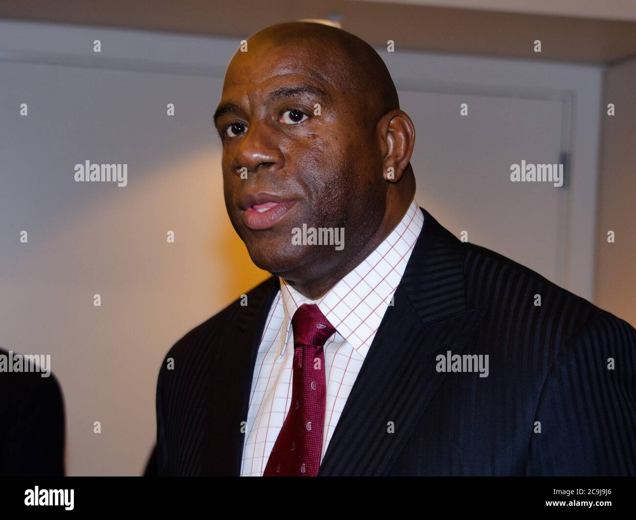 November 17, 2012, Los Angeles, California, USA: Earvin ''Magic ...