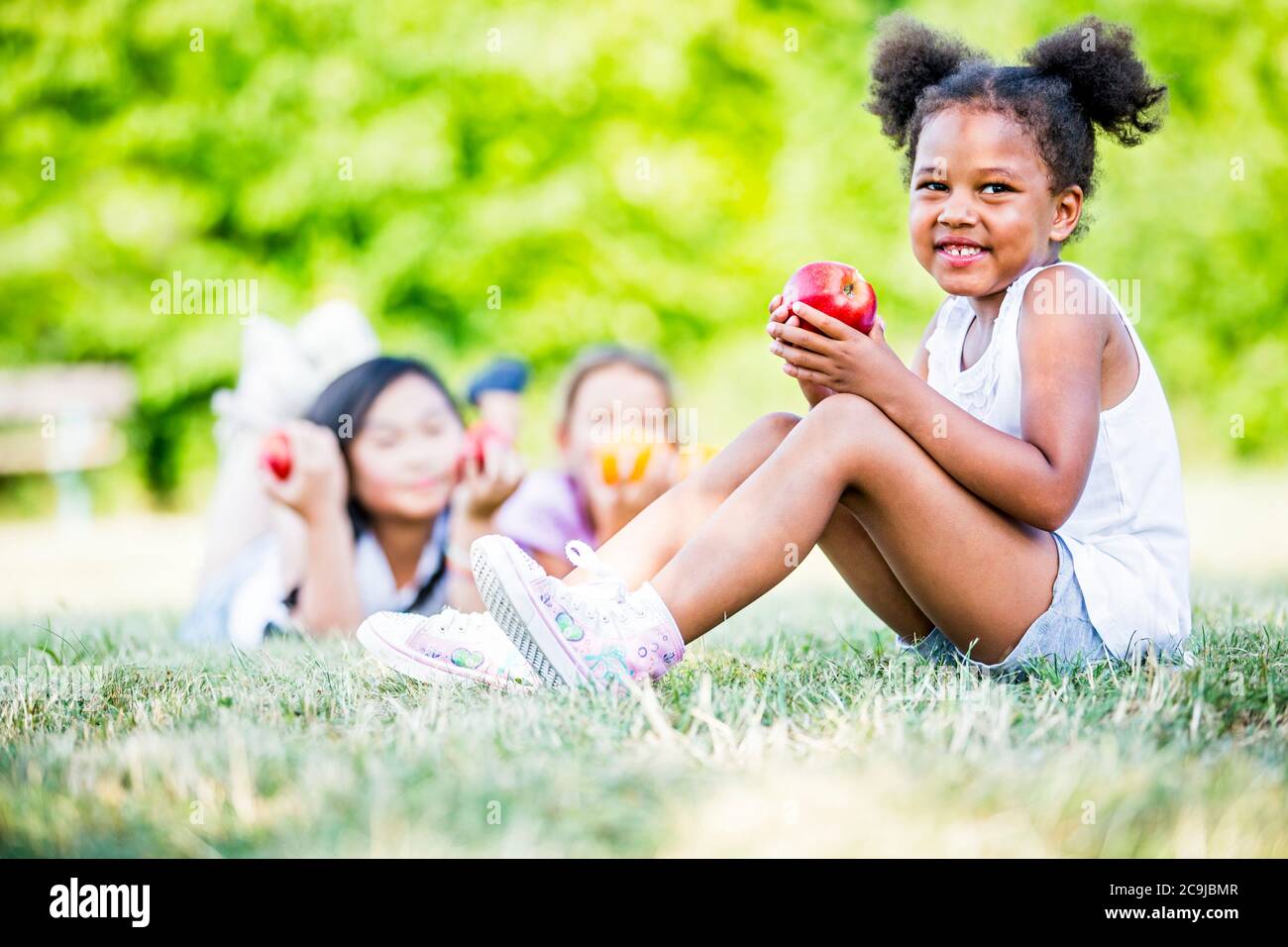 Fruits and children hi-res stock photography and images - Alamy