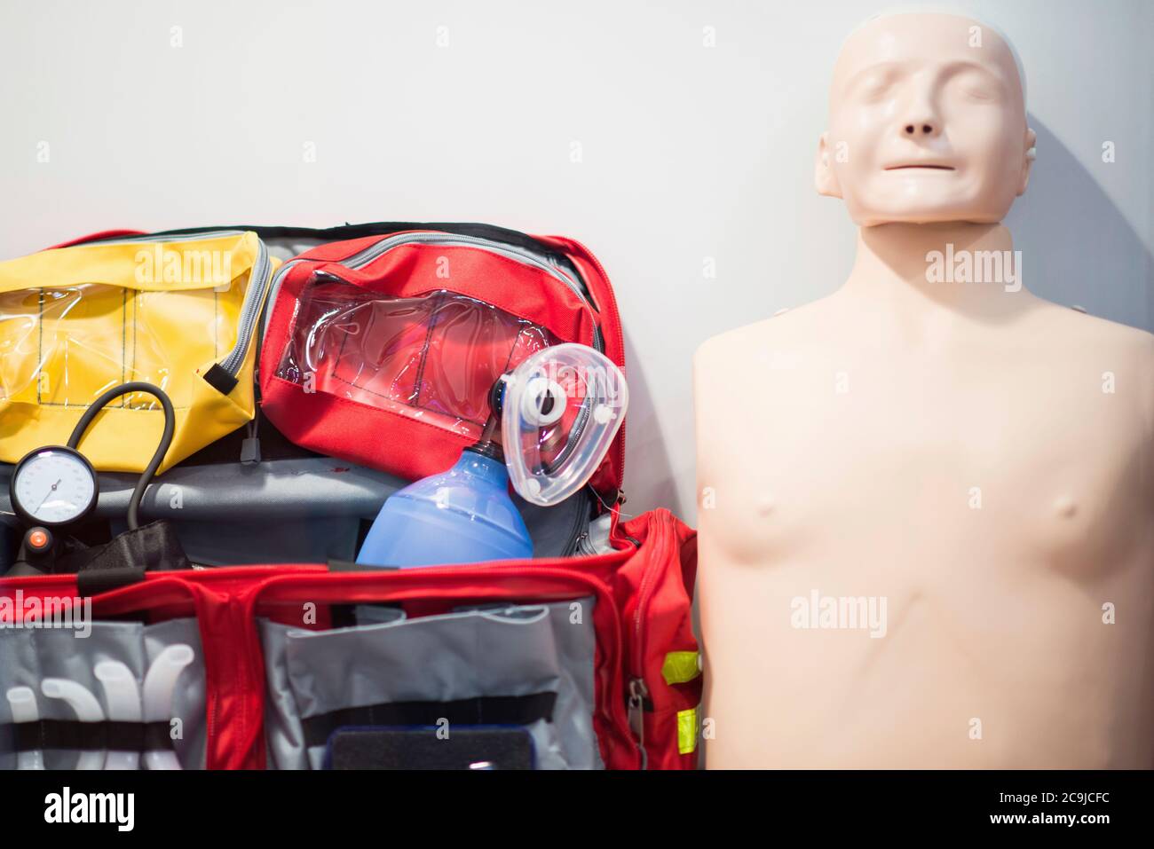 Cpr equipment hi-res stock photography and images - Alamy
