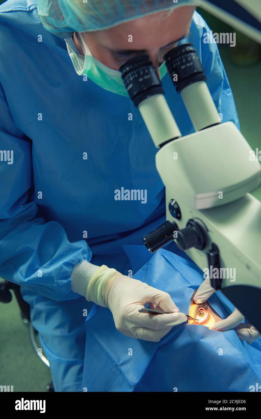 Surgical intervention of eyes hi-res stock photography and images - Alamy