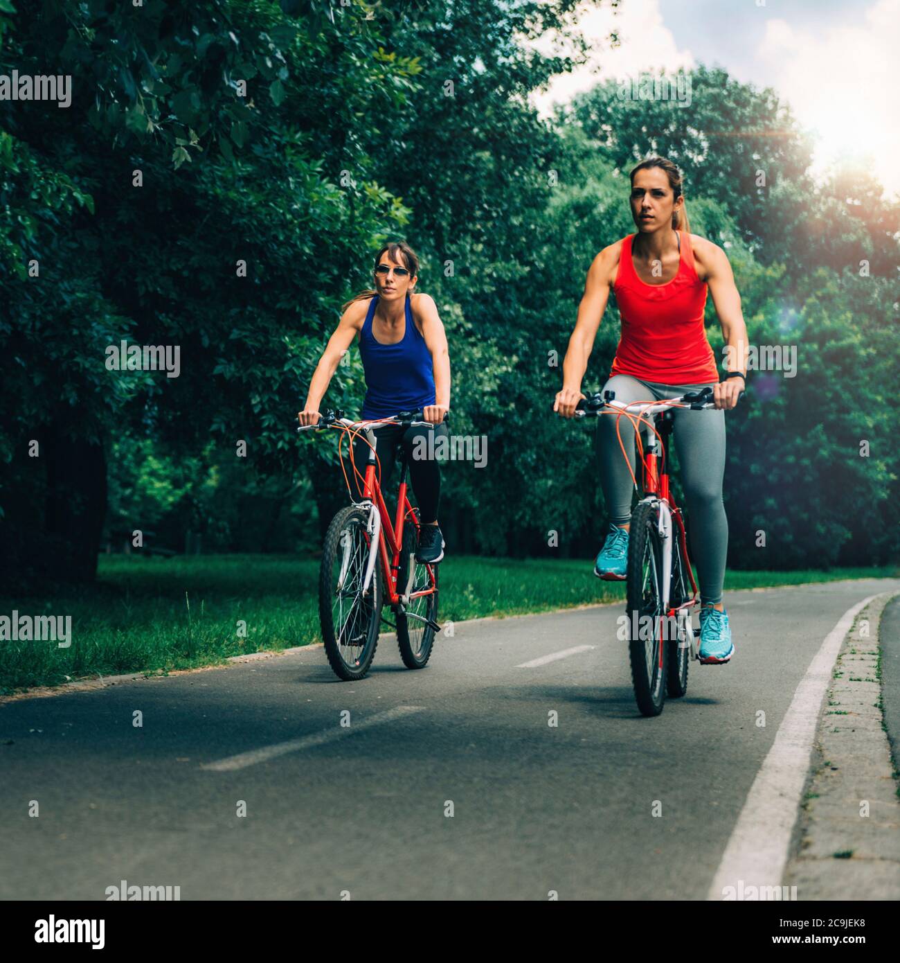 Bicycles together hi-res stock photography and images - Alamy