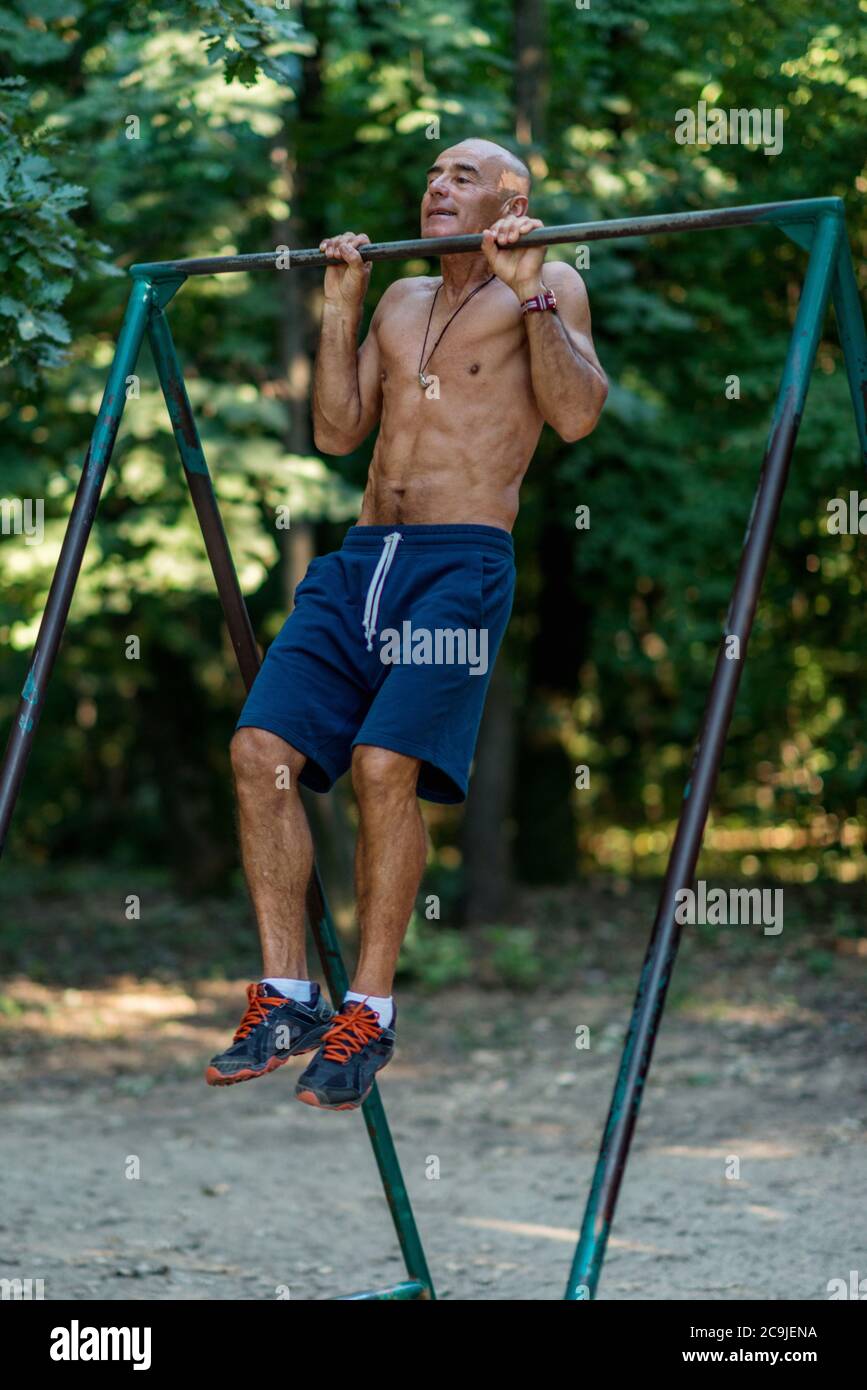 Fit senior man hi-res stock photography and images - Alamy