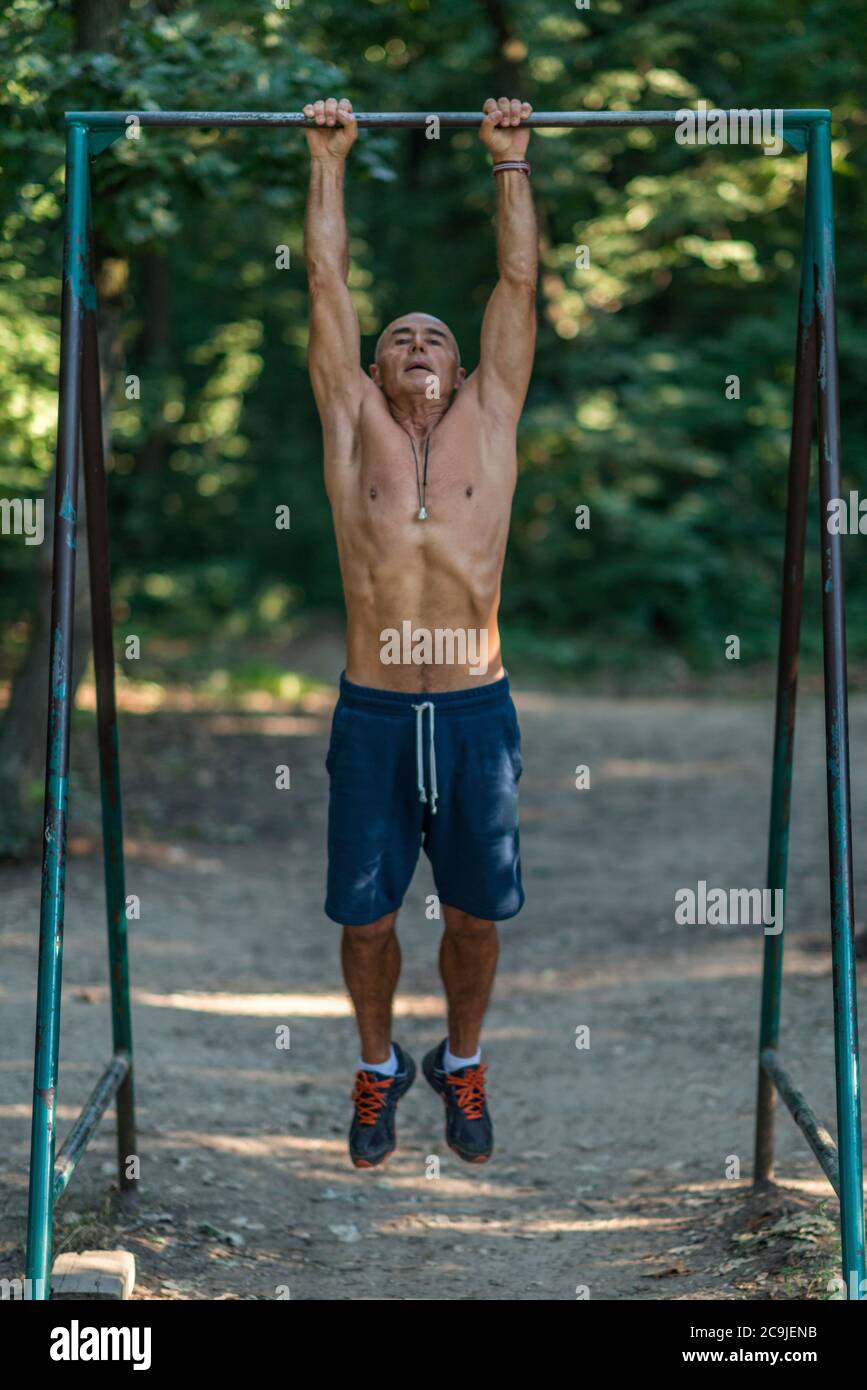 Fit senior man hi-res stock photography and images - Alamy