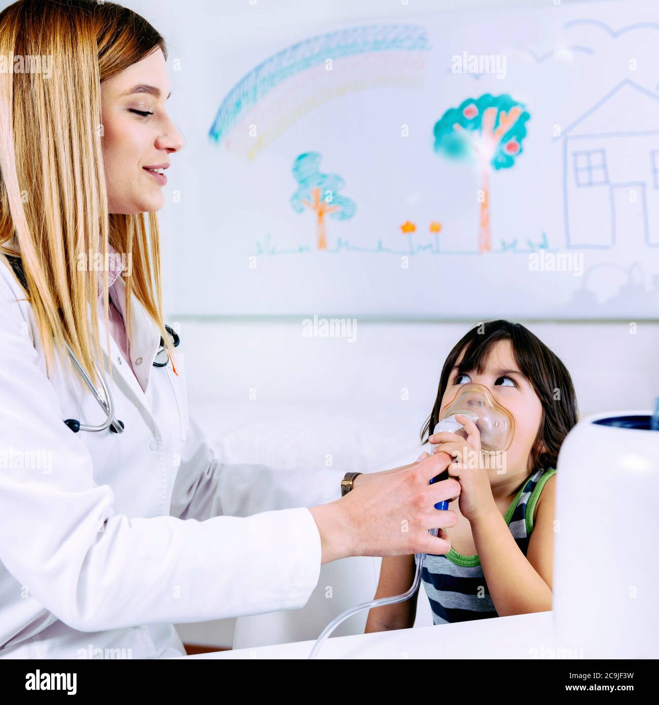 Child inhaler adult hi-res stock photography and images - Alamy