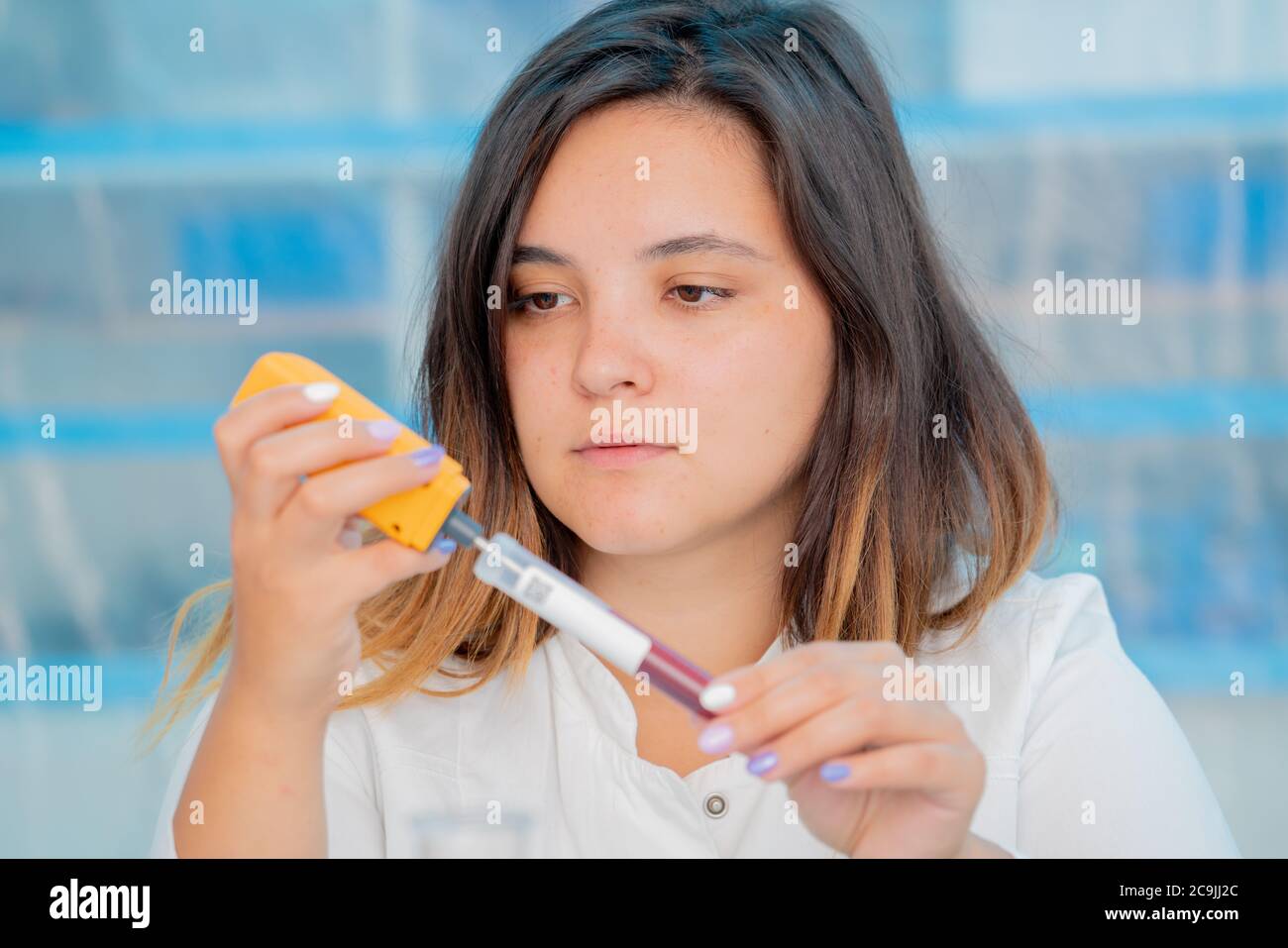 Quality control lab hi-res stock photography and images - Alamy