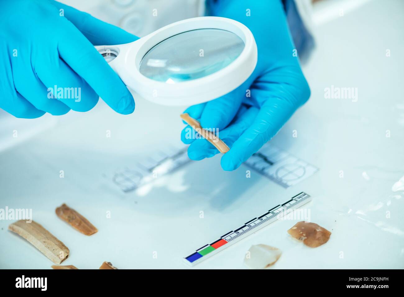 Lithic analysis tool hi-res stock photography and images - Alamy