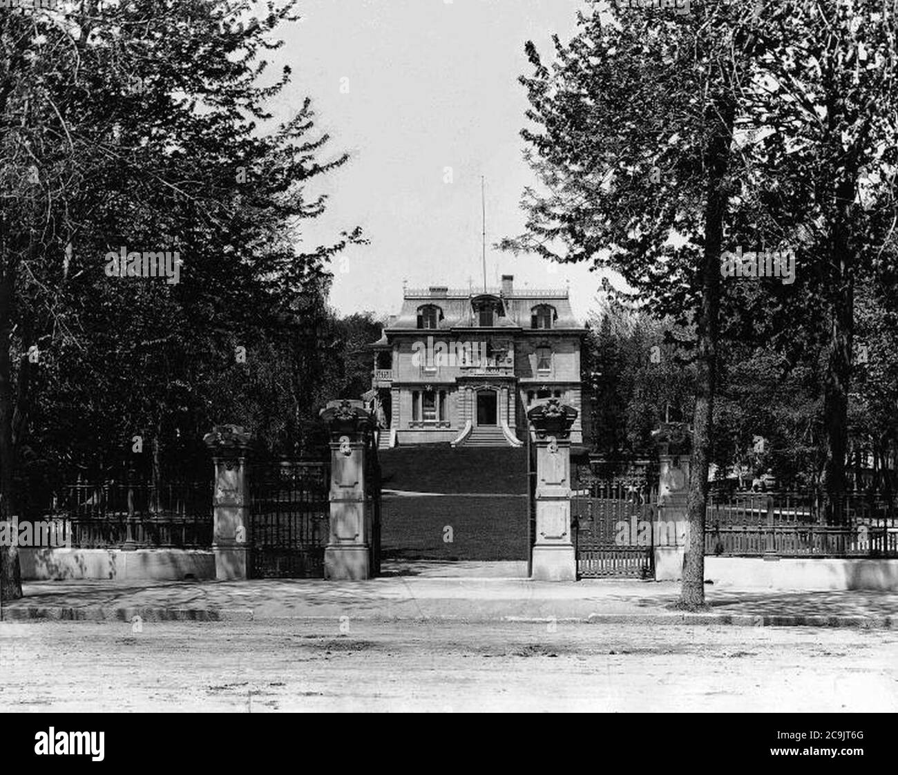 James linton hi-res stock photography and images - Alamy