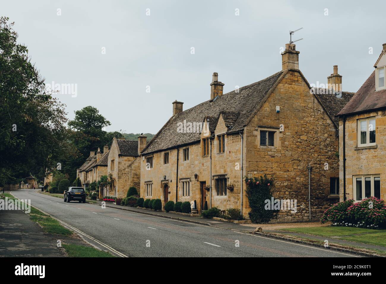 Broadway, UK - July 07, 2020: View of the High Street in Broadway, a ...