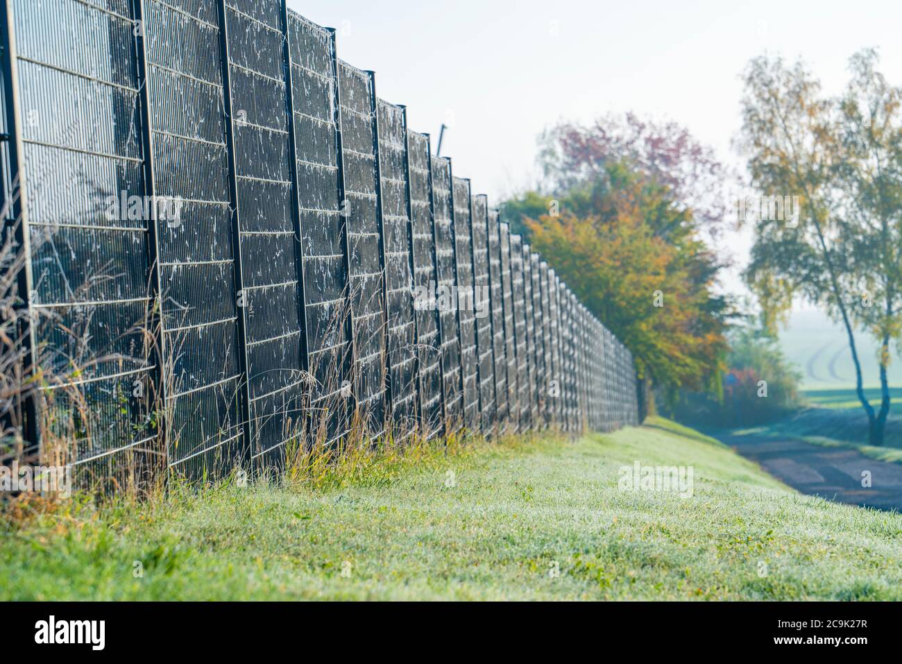 Metal boundary fence hi-res stock photography and images - Alamy