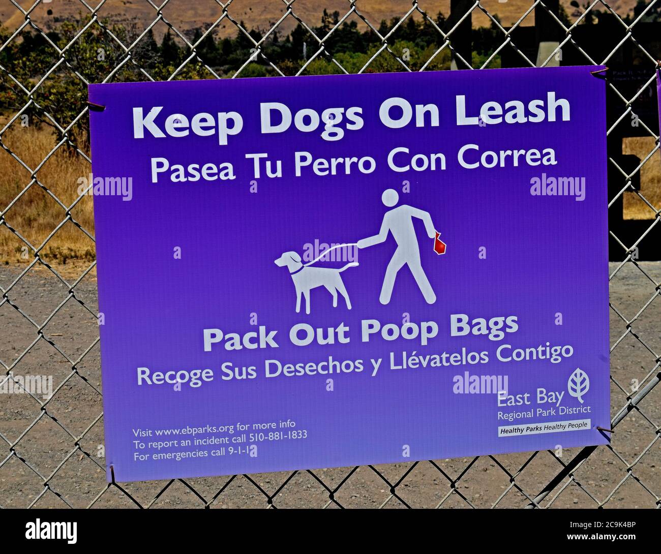 keep Dogs on leash and pack out poop bags signs at the Alameda Creek ...