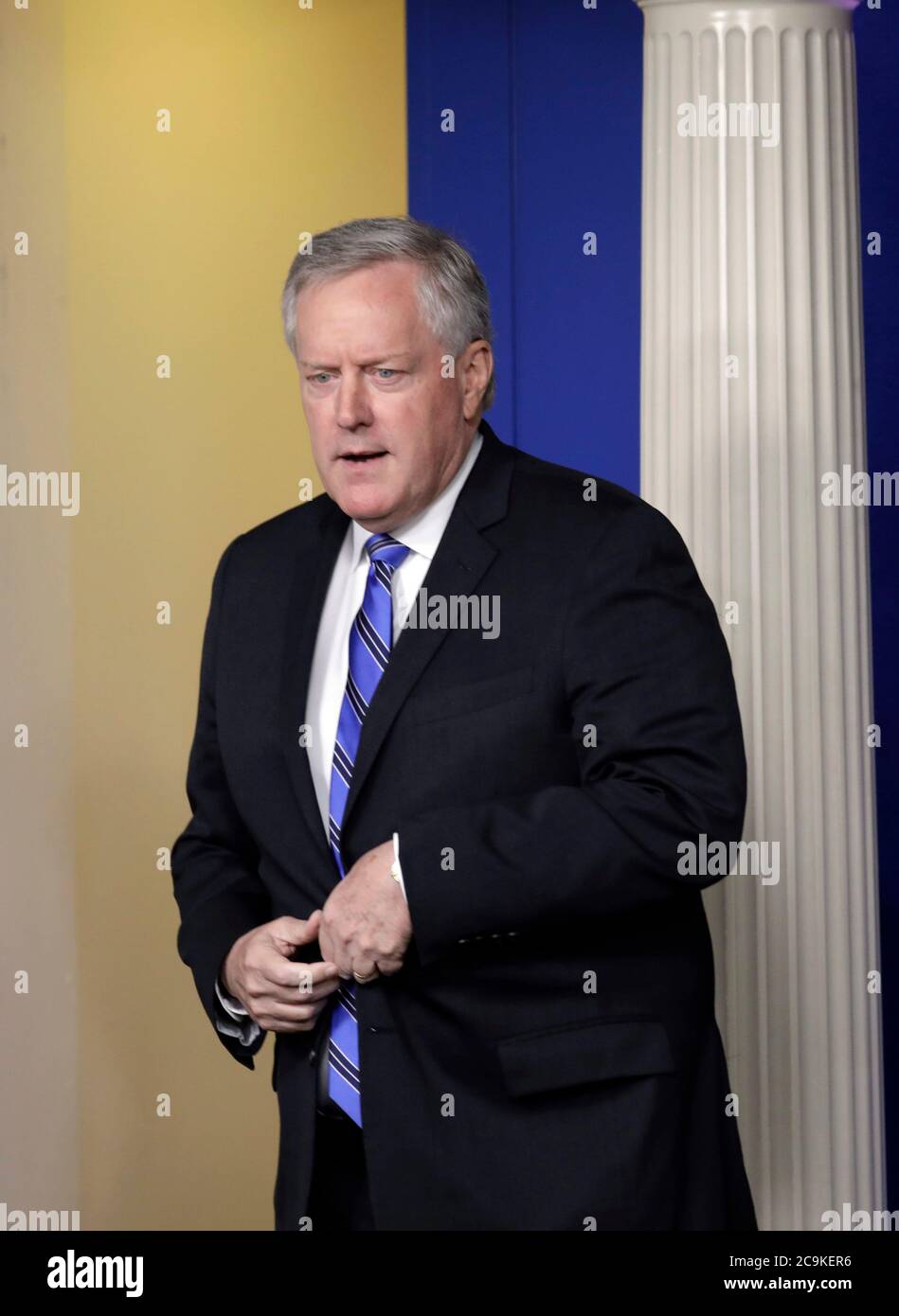 Pool assistant hi-res stock photography and images - Alamy