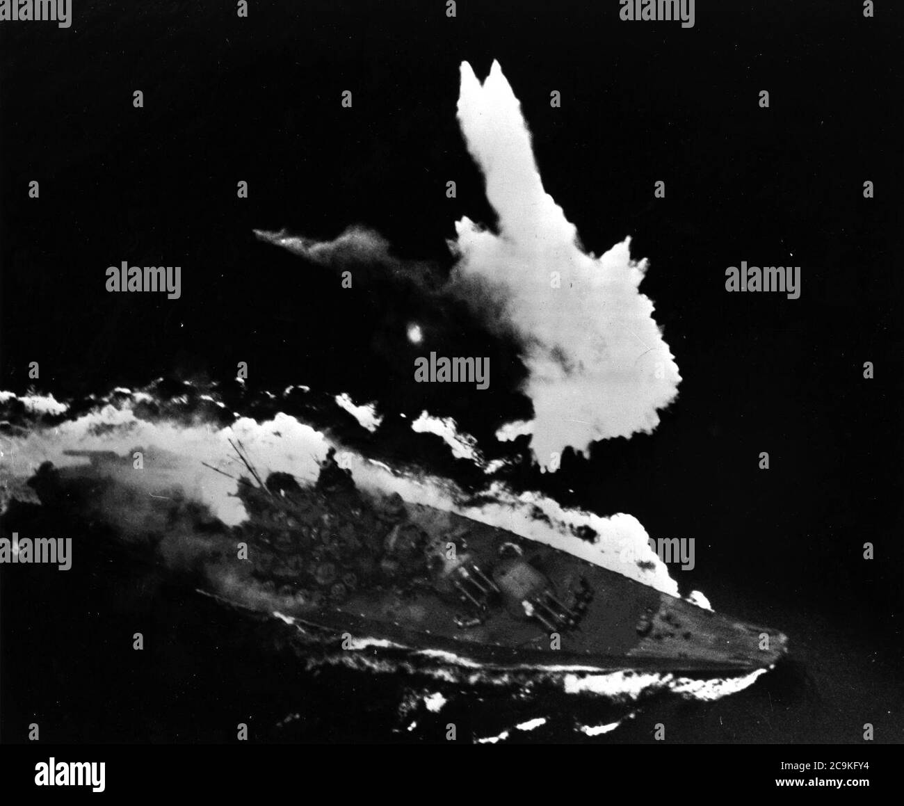 Japanese battleship Yamato under attack in the East China Sea on 7 ...