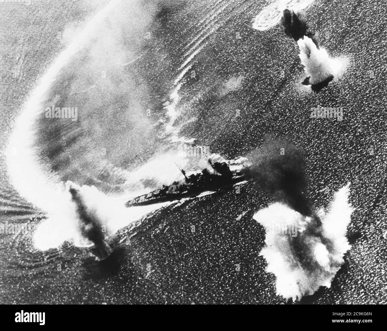Japanese cruiser Nachi maneuvering under air attack in Manila Bay ...