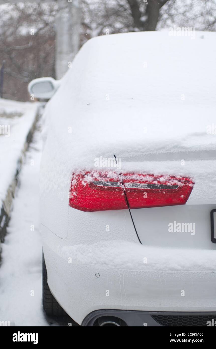 Car in snow. Element of design Stock Photo - Alamy