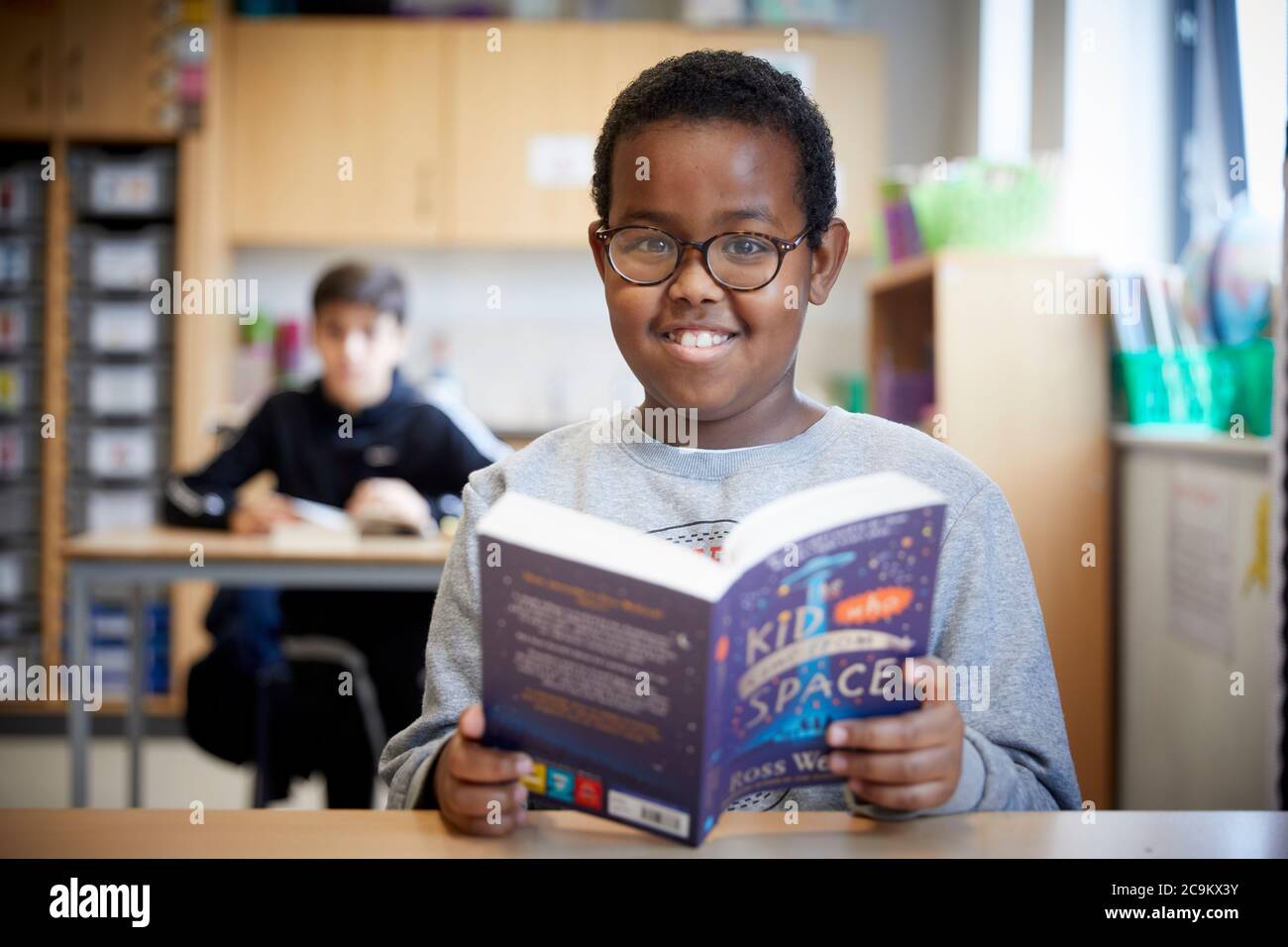 Black teens classroom hi-res stock photography and images - Alamy
