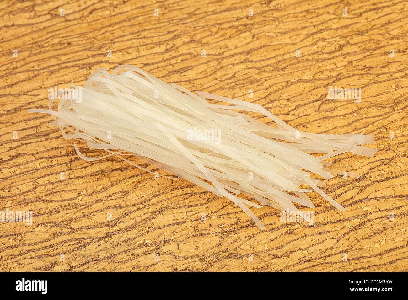 Dry rice noodle ready for cooking Stock Photo - Alamy