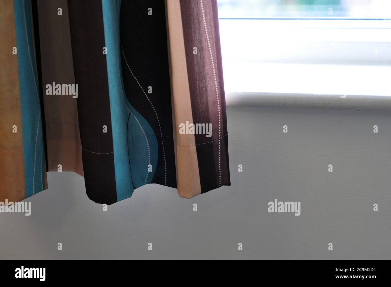 Drooping curtains hi-res stock photography and images - Alamy