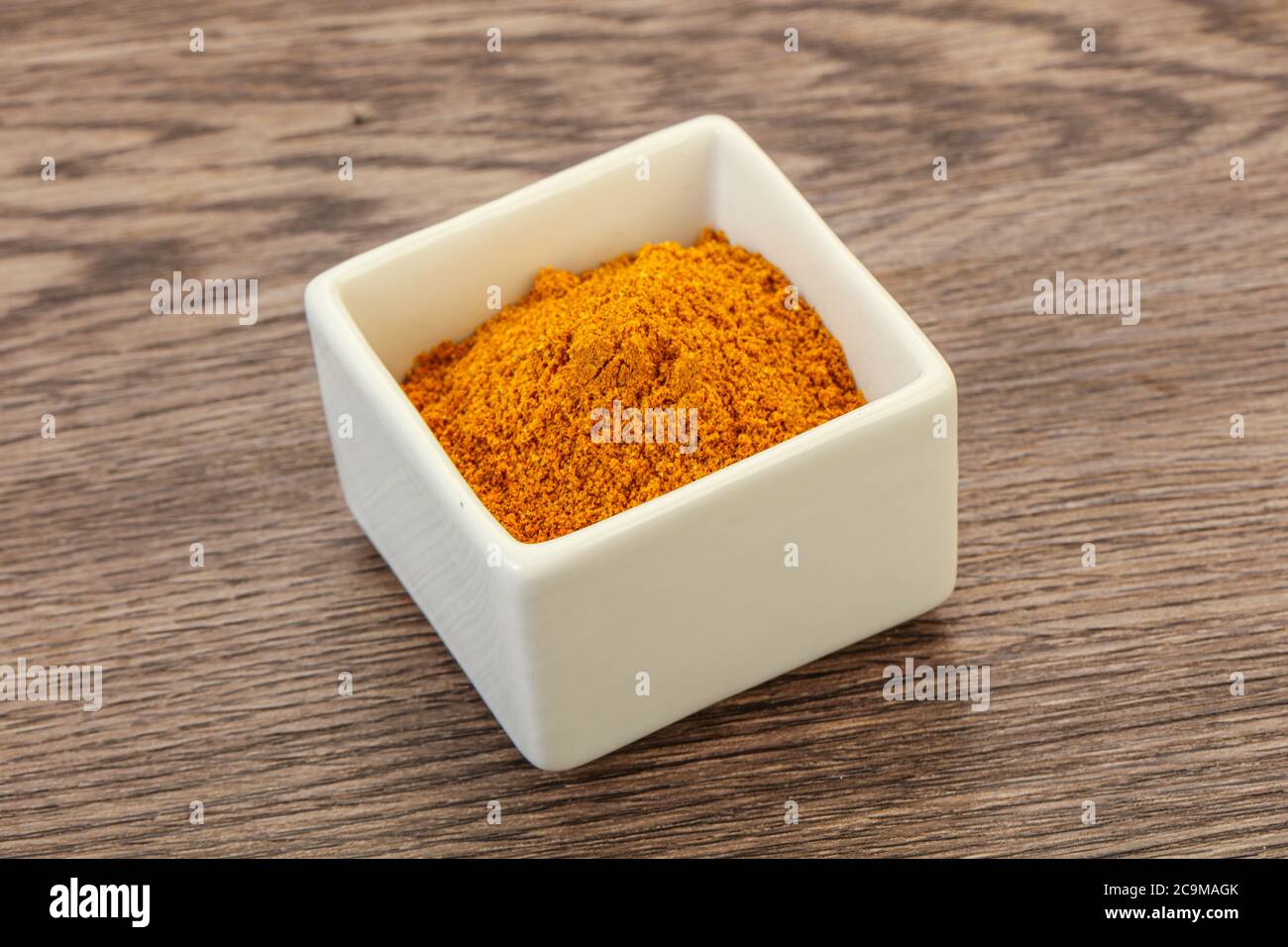 Indian traditional spices - Curry powder in the bowl Stock Photo - Alamy