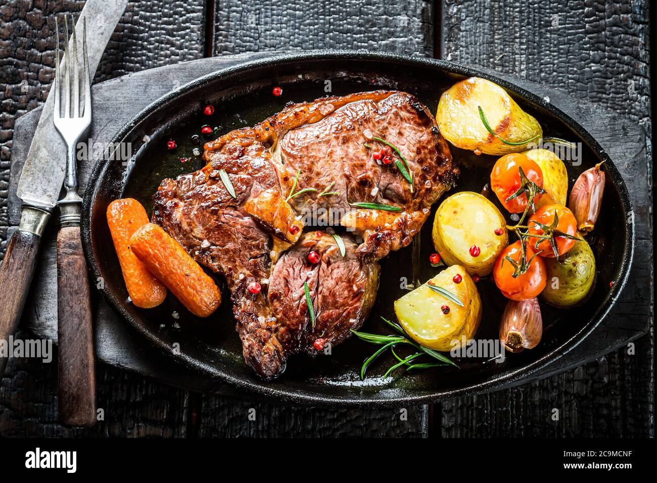 Burned steak hi-res stock photography and images - Alamy