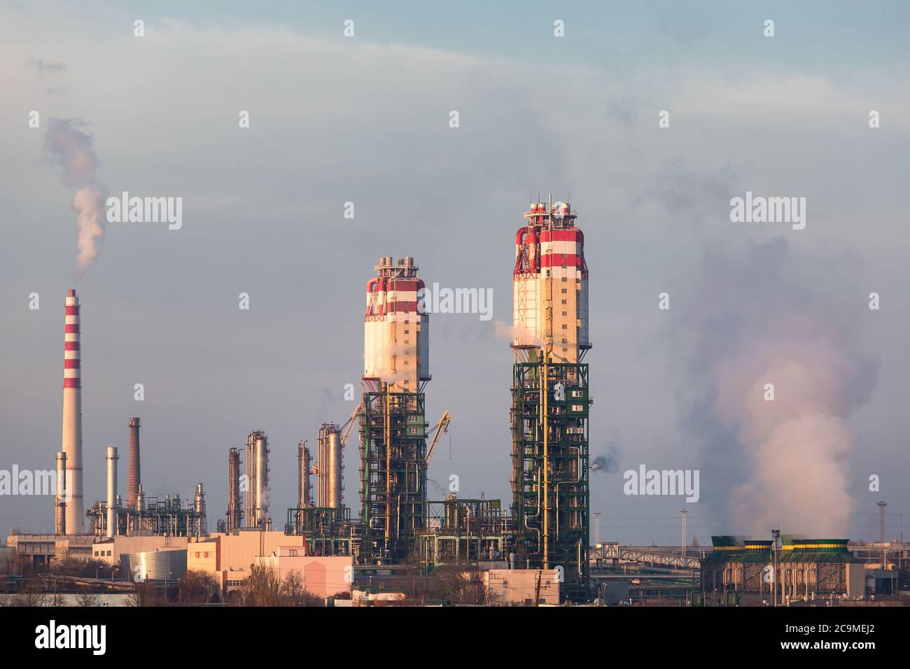 Ammonia chemical plant hi-res stock photography and images - Alamy