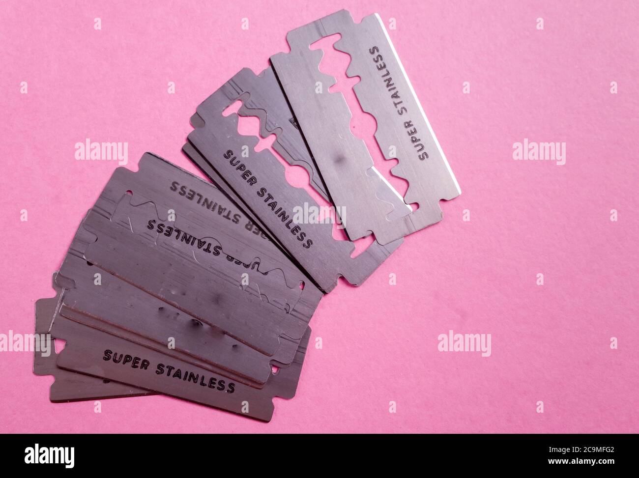 macro photo of old fashion shave blade Stock Photo - Alamy