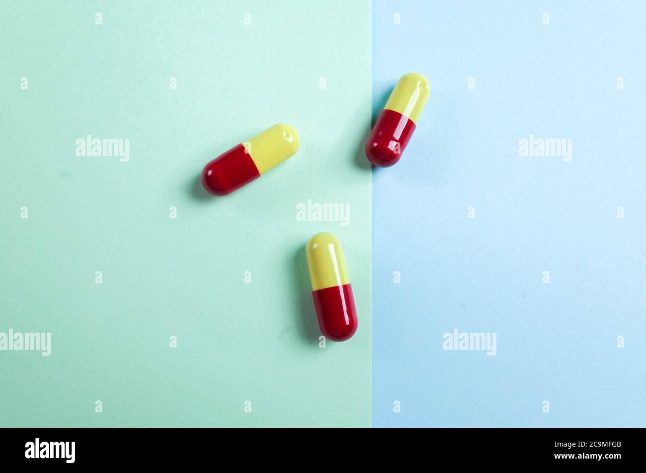 macro photo of antibiotic capsules Stock Photo - Alamy