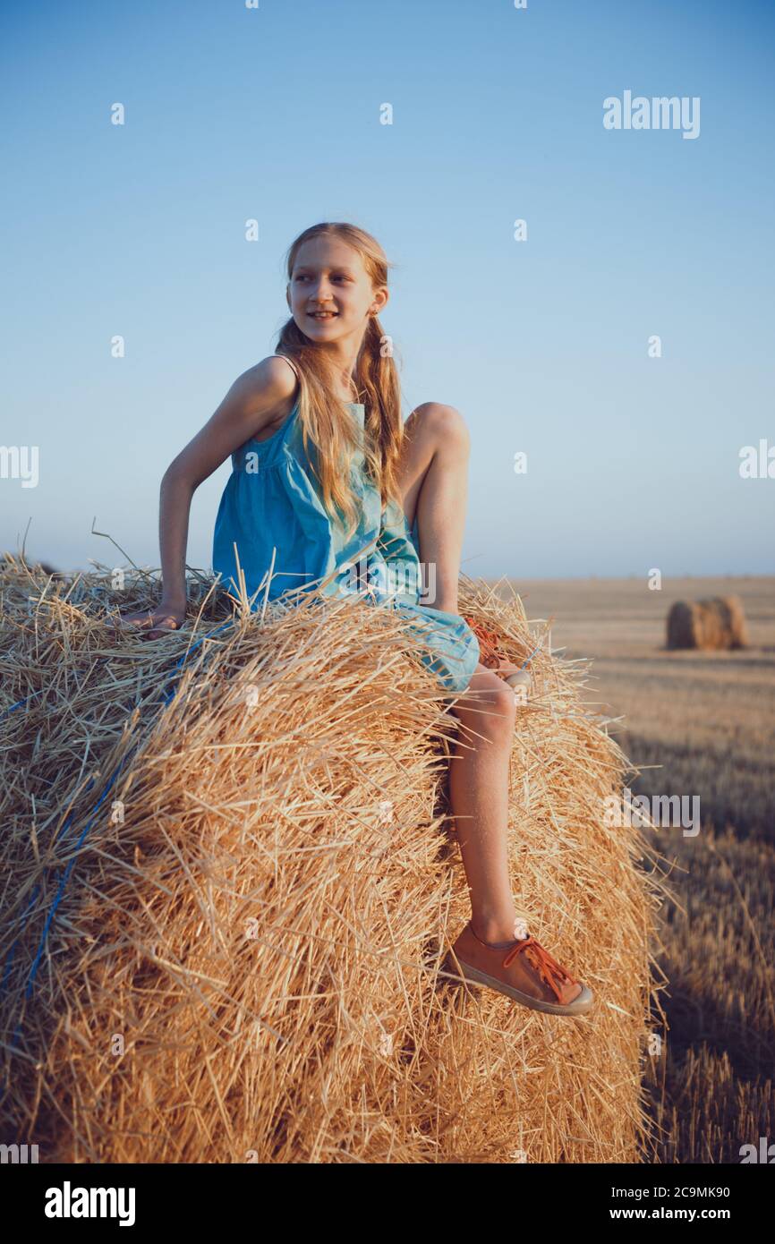Beautiful landscape round bales hi-res stock photography and images - Alamy