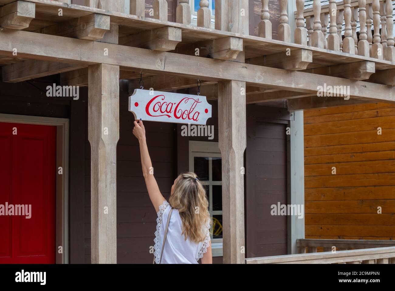 Old west blonde girl hi-res stock photography and images - Alamy