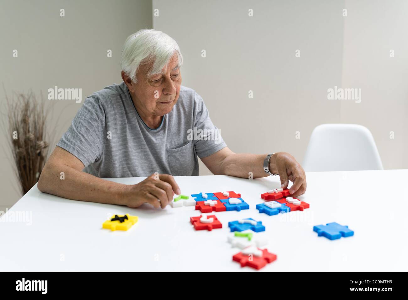 Old jigsaw puzzle hi-res stock photography and images - Alamy
