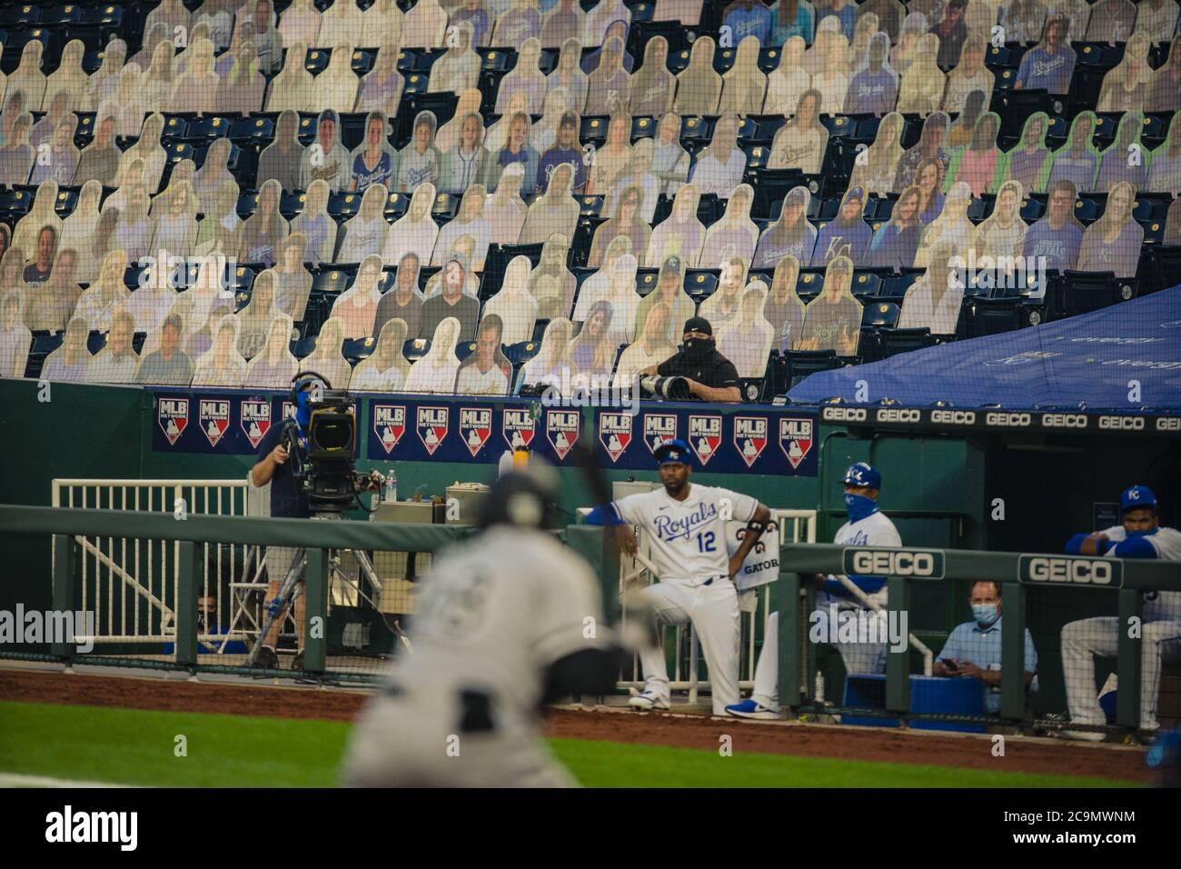 Baseball fan cutouts hi-res stock photography and images - Alamy
