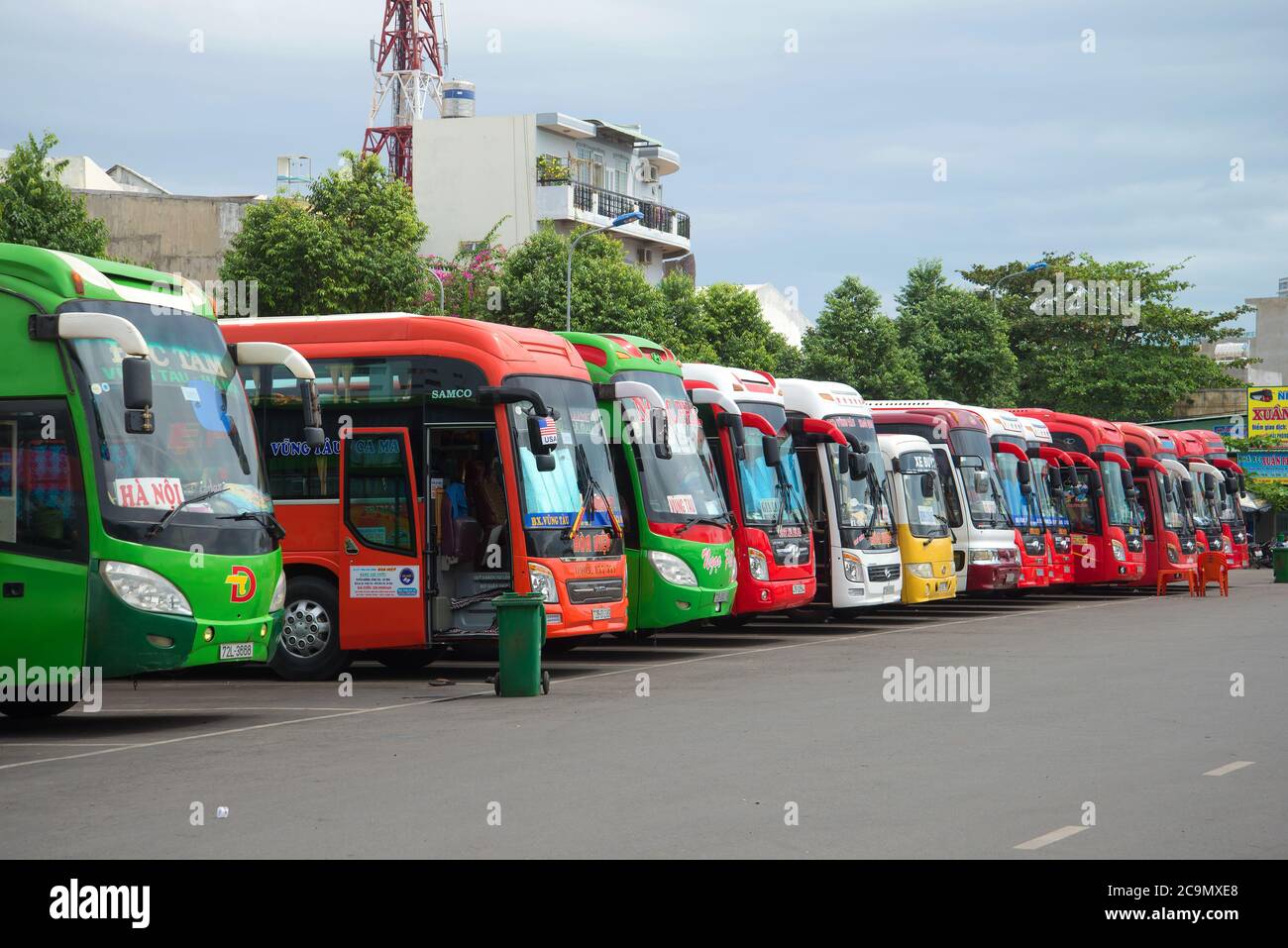 VUNG TAU, VIETNAM - DECEMBER 23, 2016: Intercity buses at the bus ...
