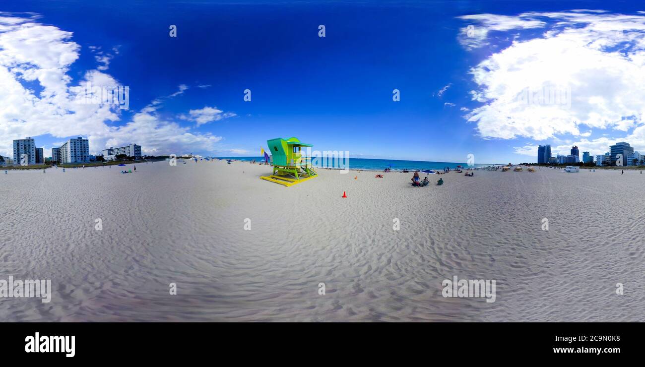 Miami tropical beach scene 360 hi-res stock photography and images - Alamy