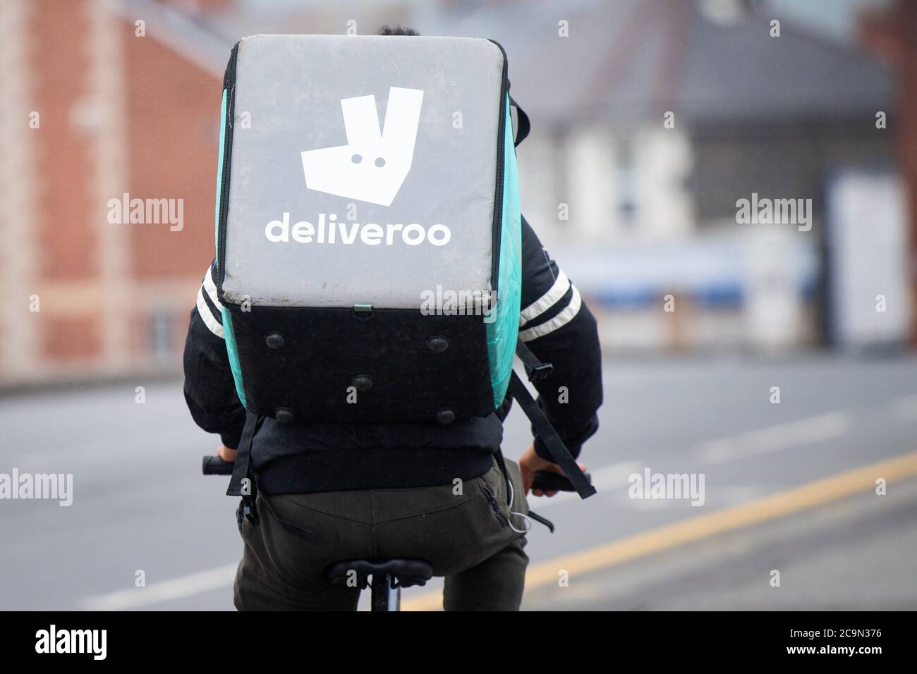 Food delivery rider hi-res stock photography and images - Alamy