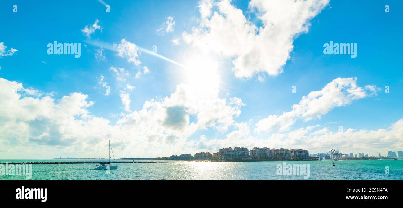 Bright city lights miami beach hi-res stock photography and images - Alamy