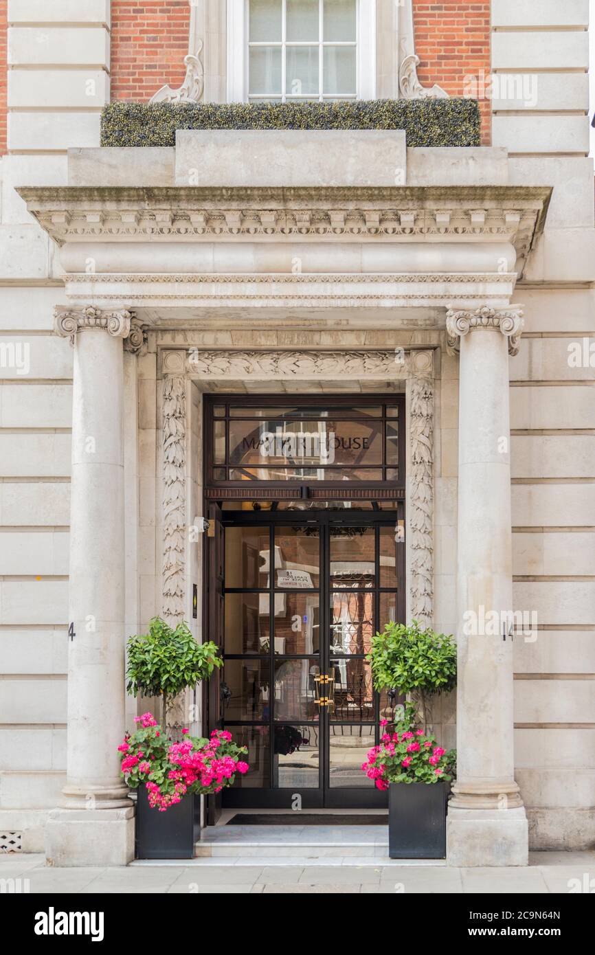 A typical view in Mayfair Stock Photo - Alamy