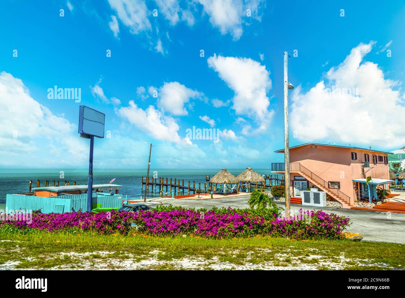 Shoreline motel hi-res stock photography and images - Alamy