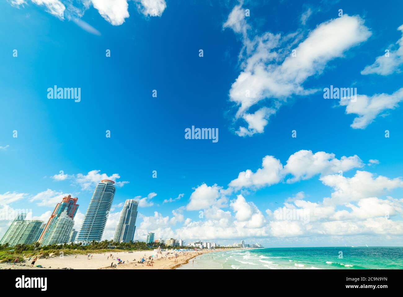 Blue sky over beautiful Miami Beach shore, USA Stock Photo - Alamy