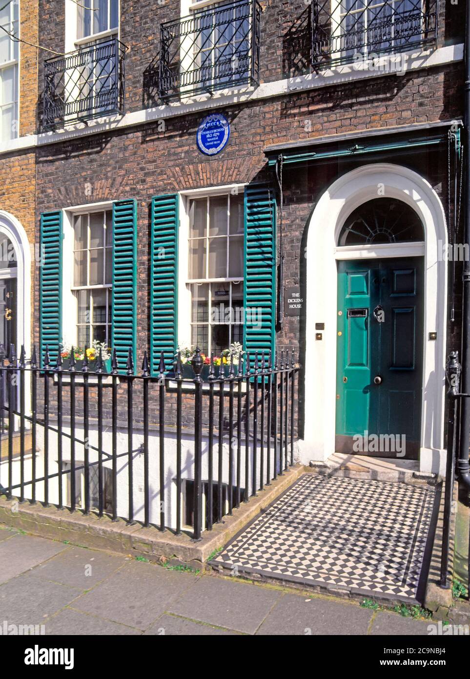 Victorian Terraced House In London High Resolution Stock Photography ...