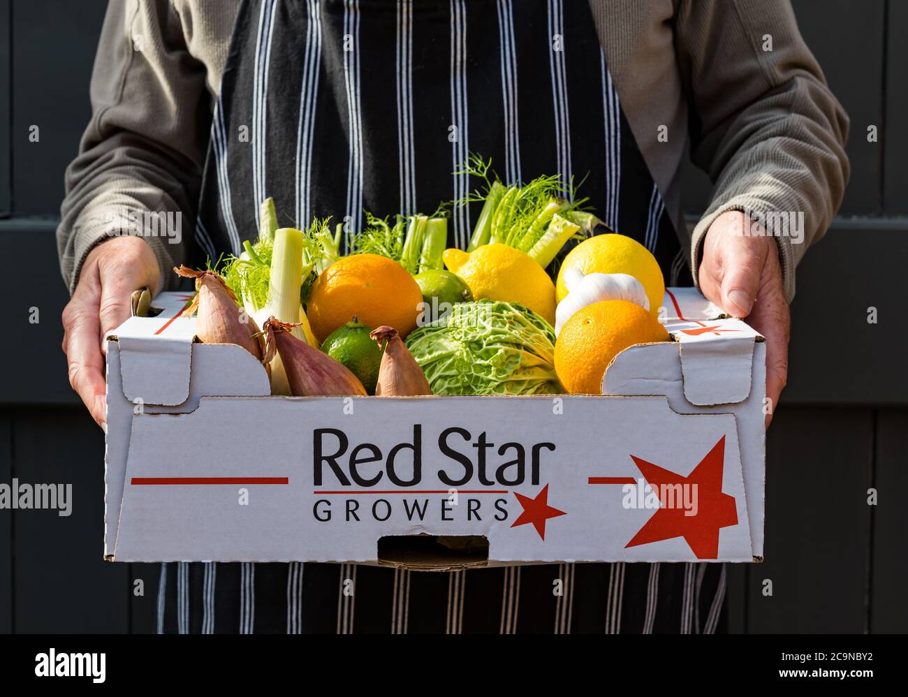 Food delivery man hi-res stock photography and images - Alamy
