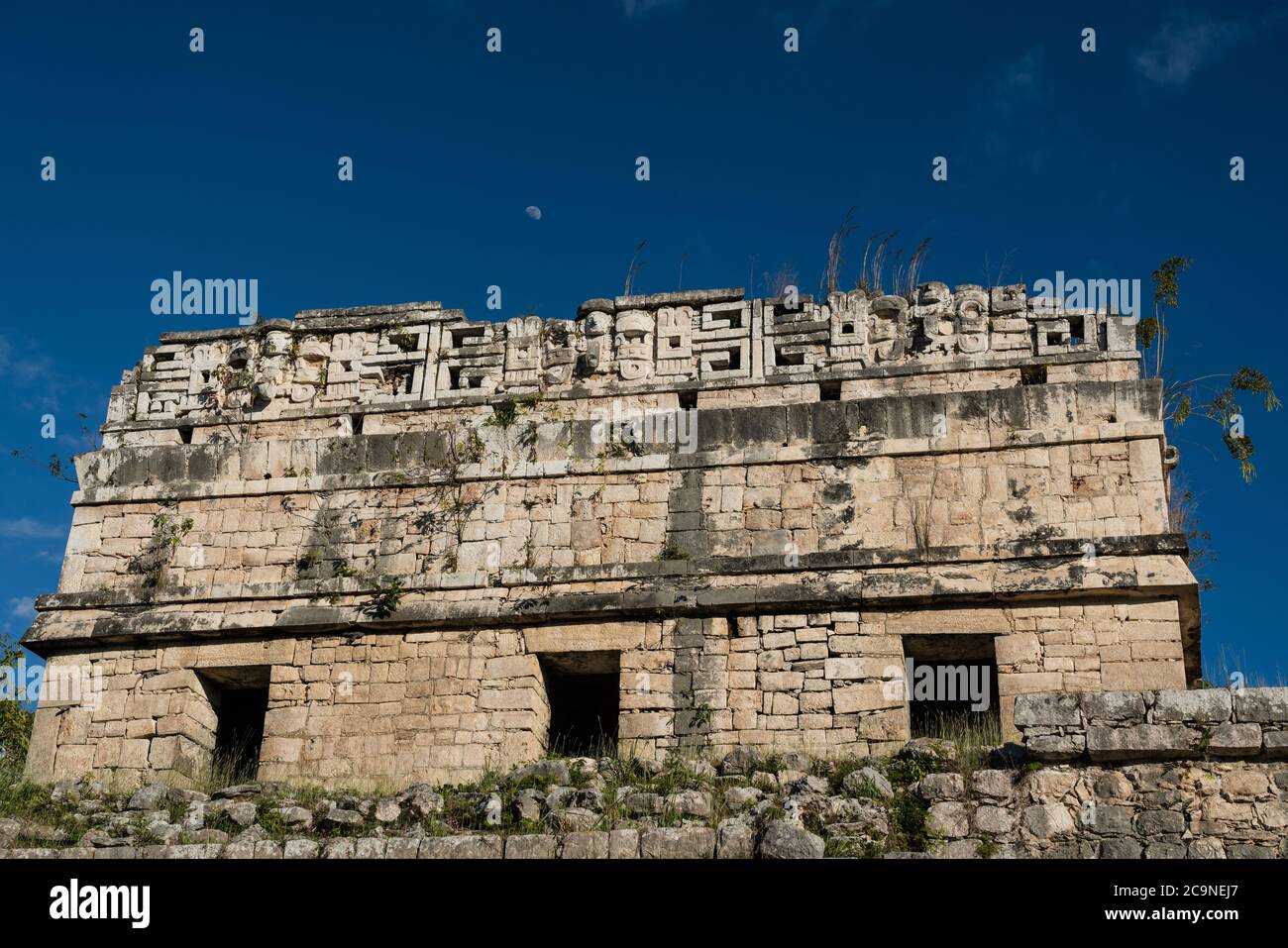 Moon over house of roof hi-res stock photography and images - Alamy
