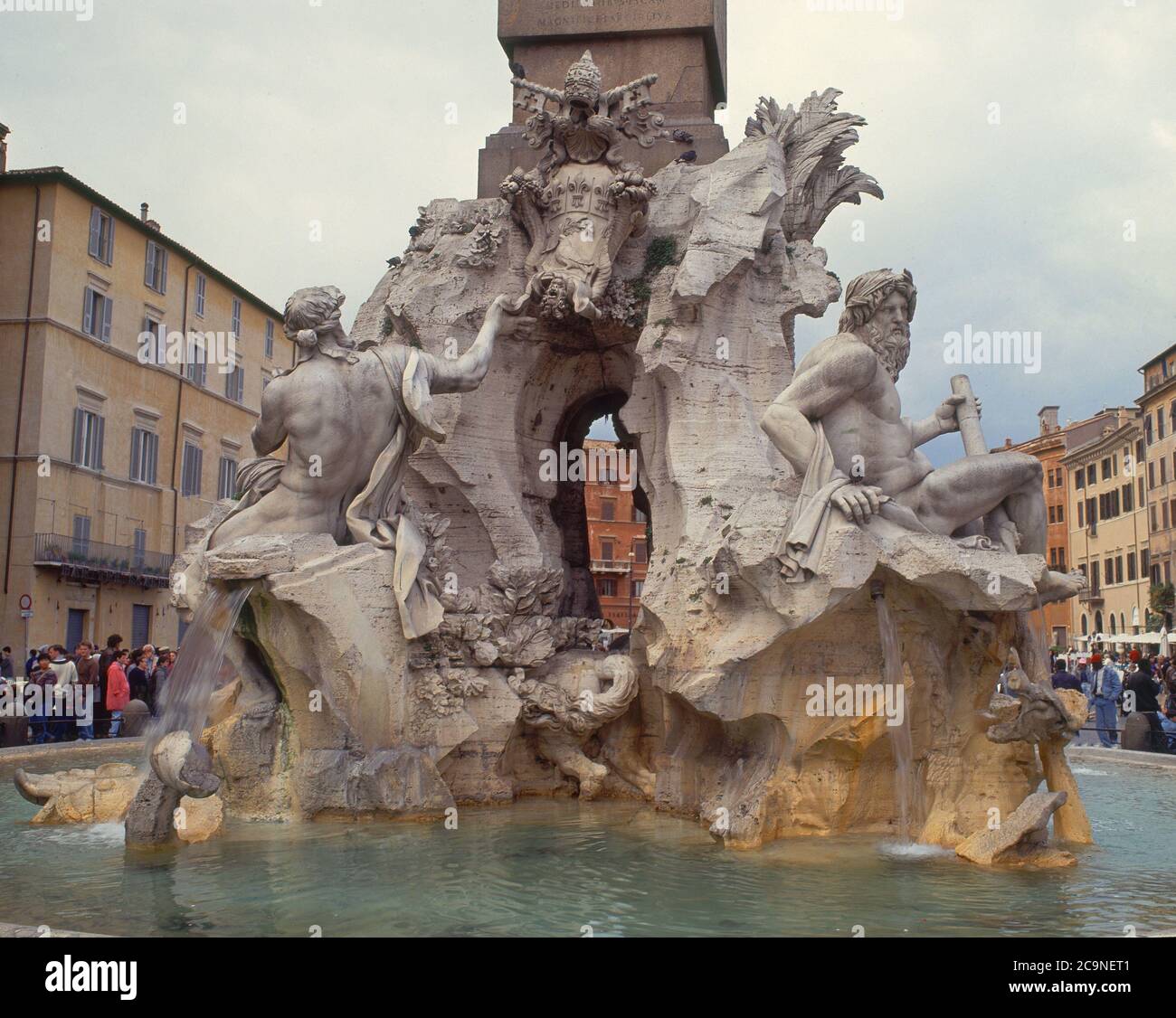 PLAZA NAVONA-FUENTE DE LOS 4 RIOS-1651-DET ESCULTURA. Author: GIAN ...