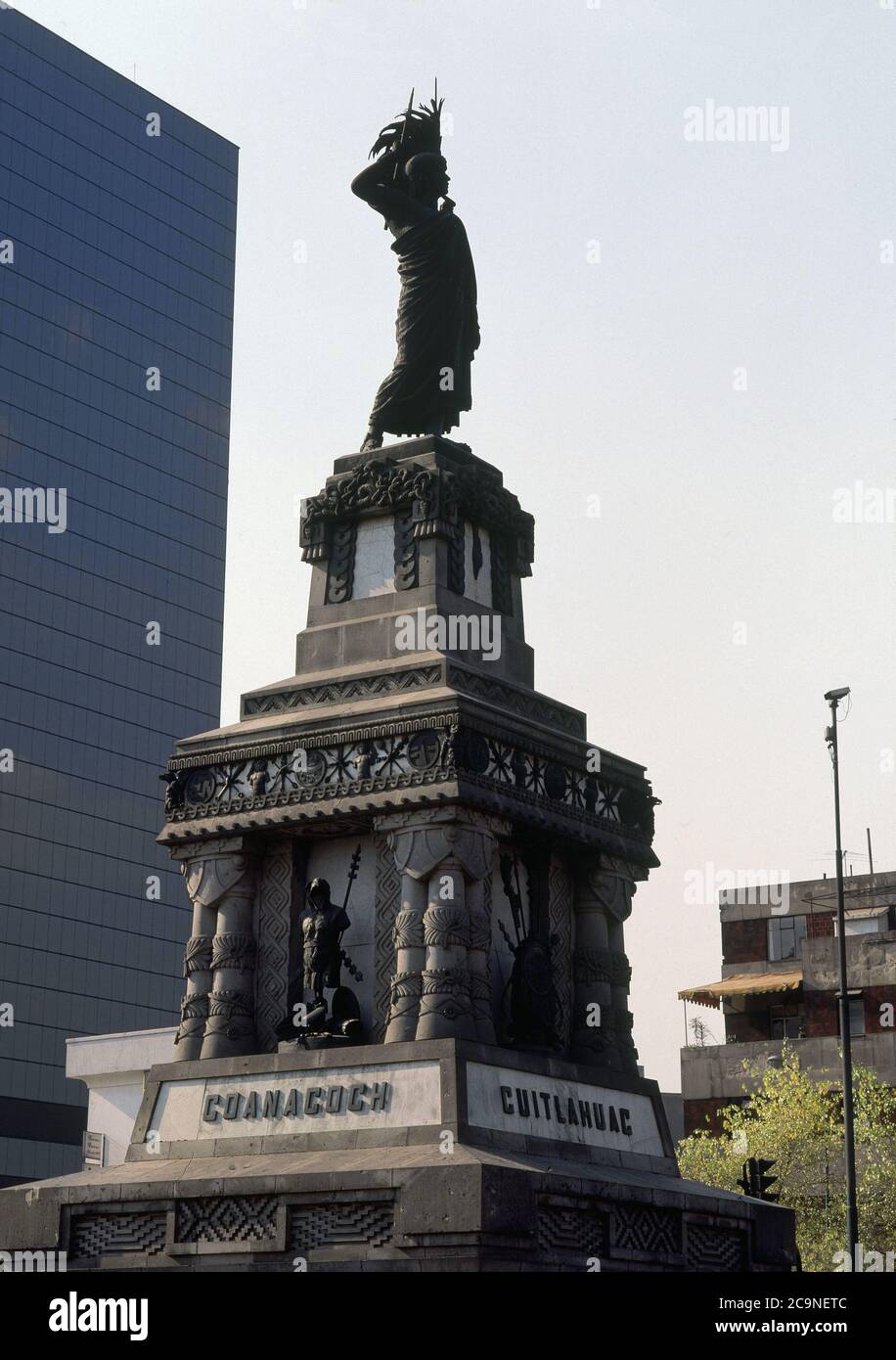 PASEO DE LA REFORMA - MONUMENTO A CUAUHTEMOC - 1977 - FOTO AÑOS 90 ...